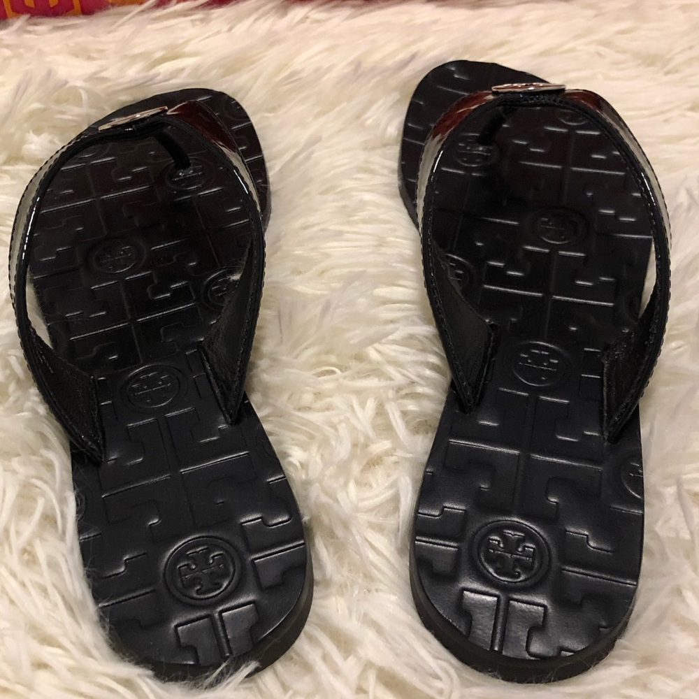Tory Burch Thora Patent Calf Flip Flops Sandals - Gem